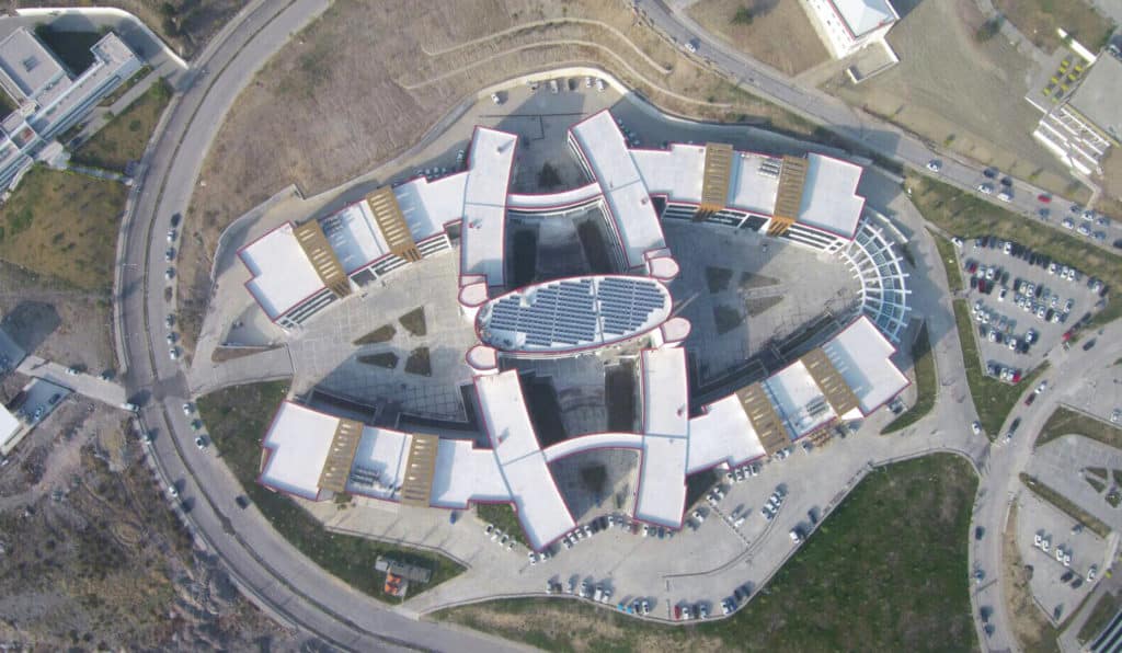 Mounting system installed on the flat roof of a Turkish university - K2 ...